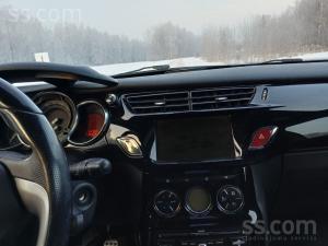 Dzeltens Citroen DS 2010 Rīga, ar dzinēja tilpumu 1.60 L un nobraukumu 228 tūkst. km par 1500 €, foto 11 vietnē AUTOMOTO.COM.LV