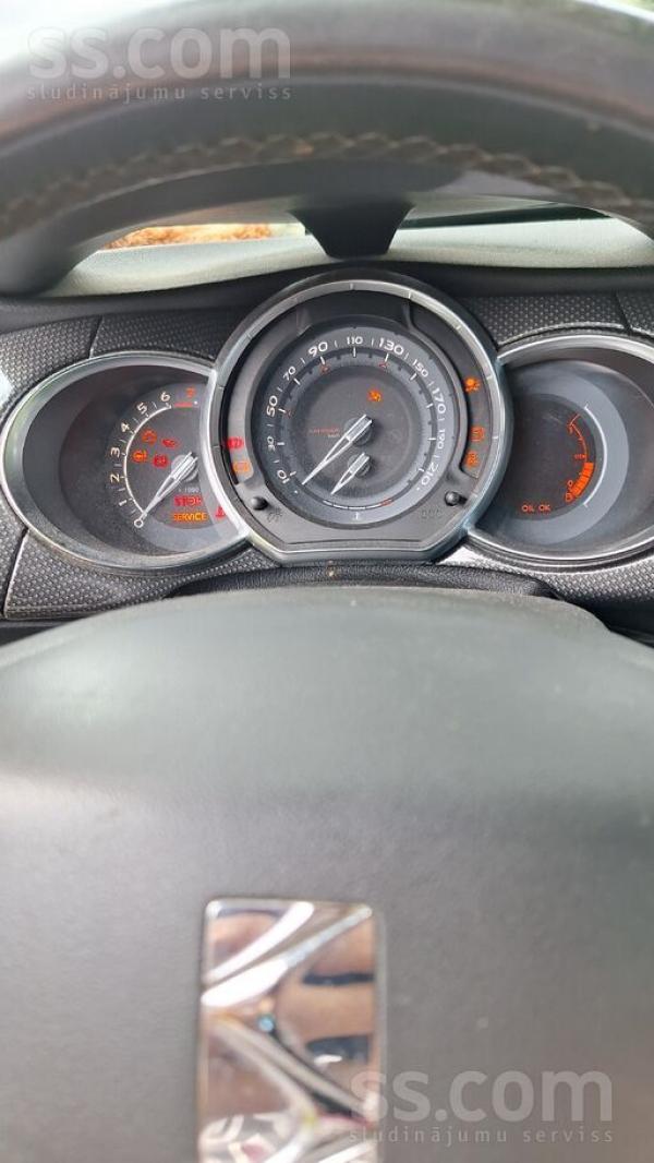 Dzeltens Citroen DS 2010 Rīga, ar dzinēja tilpumu 1.60 L un nobraukumu 131 tūkst. km par 2220 €, foto 11 vietnē AUTOMOTO.COM.LV