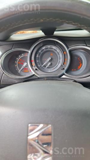 Dzeltens Citroen DS 2010 Rīga, ar dzinēja tilpumu 1.60 L un nobraukumu 131 tūkst. km par 2220 €, foto 11 vietnē AUTOMOTO.COM.LV