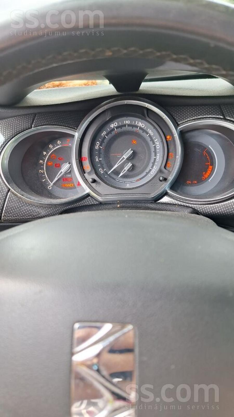 Dzeltens Citroen DS 2010 Rīga, ar dzinēja tilpumu 1.60 L un nobraukumu 131 tūkst. km par 2220 €, foto 11 vietnē AUTOMOTO.COM.LV