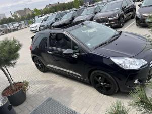 Melns Citroen DS3 2014 Tauragė, ar dzinēja tilpumu 1.20 L un nobraukumu 152 tūkst. km par 4400 €, foto 3 vietnē AUTOMOTO.COM.LV