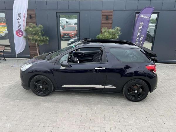 Melns Citroen DS3 2014 Tauragė, ar dzinēja tilpumu 1.20 L un nobraukumu 152 tūkst. km par 4400 €, foto 7 vietnē AUTOMOTO.COM.LV