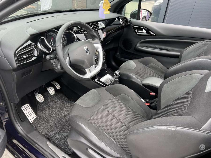 Melns Citroen DS3 2014 Tauragė, ar dzinēja tilpumu 1.20 L un nobraukumu 152 tūkst. km par 4400 €, foto 13 vietnē AUTOMOTO.COM.LV
