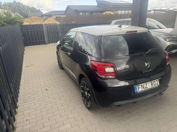 Черный Ситроен ДС3 2011 в Вильнюс, объемом двигателя 1.60 л и пробегом 140 тыс. км за 3500 €, фото 7 на AUTOMOTO.COM.LV