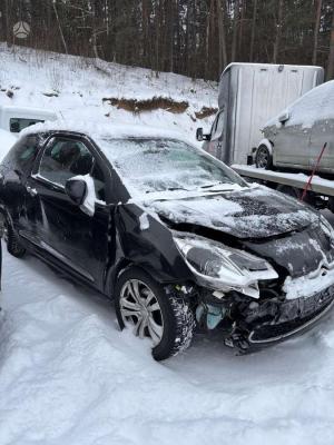 Black Citroen DS3 2010 in Kaunas, with an engine capacity of 1.60 L and mileage of 180 thousand km for 1300 €, photo 3 on AUTOMOTO.COM.LV