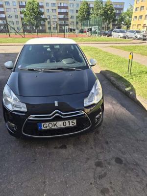 Melns Citroen DS3 2010 Akmenė, ar dzinēja tilpumu 1.60 L un nobraukumu 245 tūkst. km par 1500 €, foto  vietnē AUTOMOTO.COM.LV
