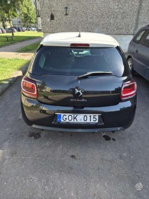 Melns Citroen DS3 2010 Akmenė, ar dzinēja tilpumu 1.60 L un nobraukumu 245 tūkst. km par 1500 €, foto 9 vietnē AUTOMOTO.COM.LV