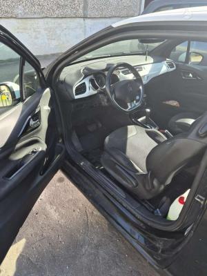 Melns Citroen DS3 2010 Akmenė, ar dzinēja tilpumu 1.60 L un nobraukumu 245 tūkst. km par 1500 €, foto 10 vietnē AUTOMOTO.COM.LV