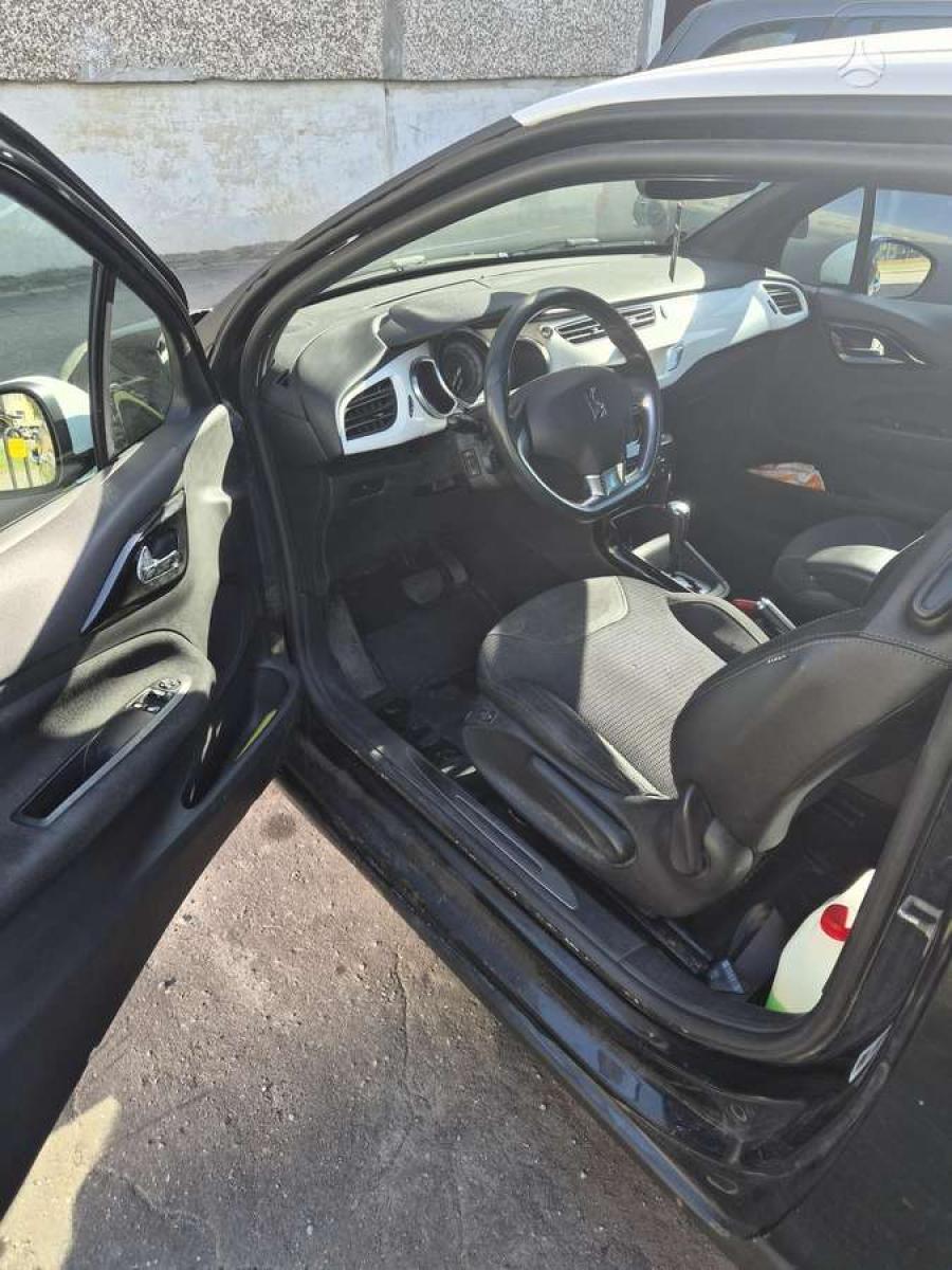 Melns Citroen DS3 2010 Akmenė, ar dzinēja tilpumu 1.60 L un nobraukumu 245 tūkst. km par 1500 €, foto 10 vietnē AUTOMOTO.COM.LV