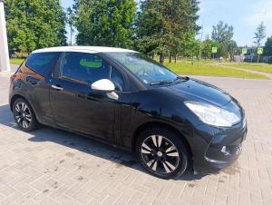 Melns Citroen DS3 2010 Akmenė, ar dzinēja tilpumu 1.60 L un nobraukumu 245 tūkst. km par 1500 €, foto 13 vietnē AUTOMOTO.COM.LV