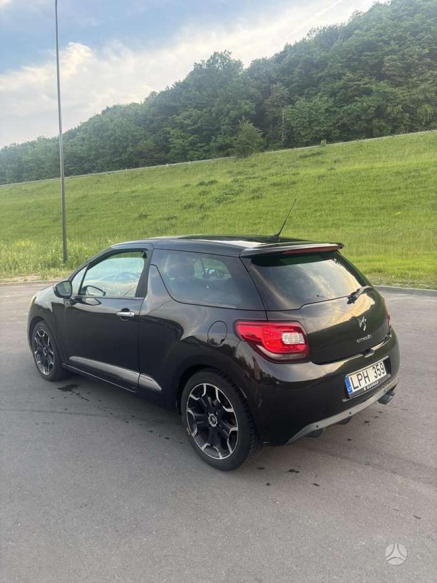 Melns Citroen DS3 2010 Kauņa, ar dzinēja tilpumu 1.60 L un nobraukumu 302 tūkst. km par 2600 €, foto 5 vietnē AUTOMOTO.COM.LV