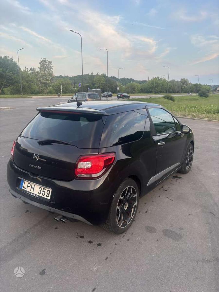 Melns Citroen DS3 2010 Kauņa, ar dzinēja tilpumu 1.60 L un nobraukumu 302 tūkst. km par 2600 €, foto 6 vietnē AUTOMOTO.COM.LV