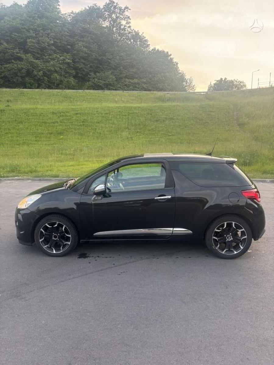 Melns Citroen DS3 2010 Kauņa, ar dzinēja tilpumu 1.60 L un nobraukumu 302 tūkst. km par 2600 €, foto 7 vietnē AUTOMOTO.COM.LV