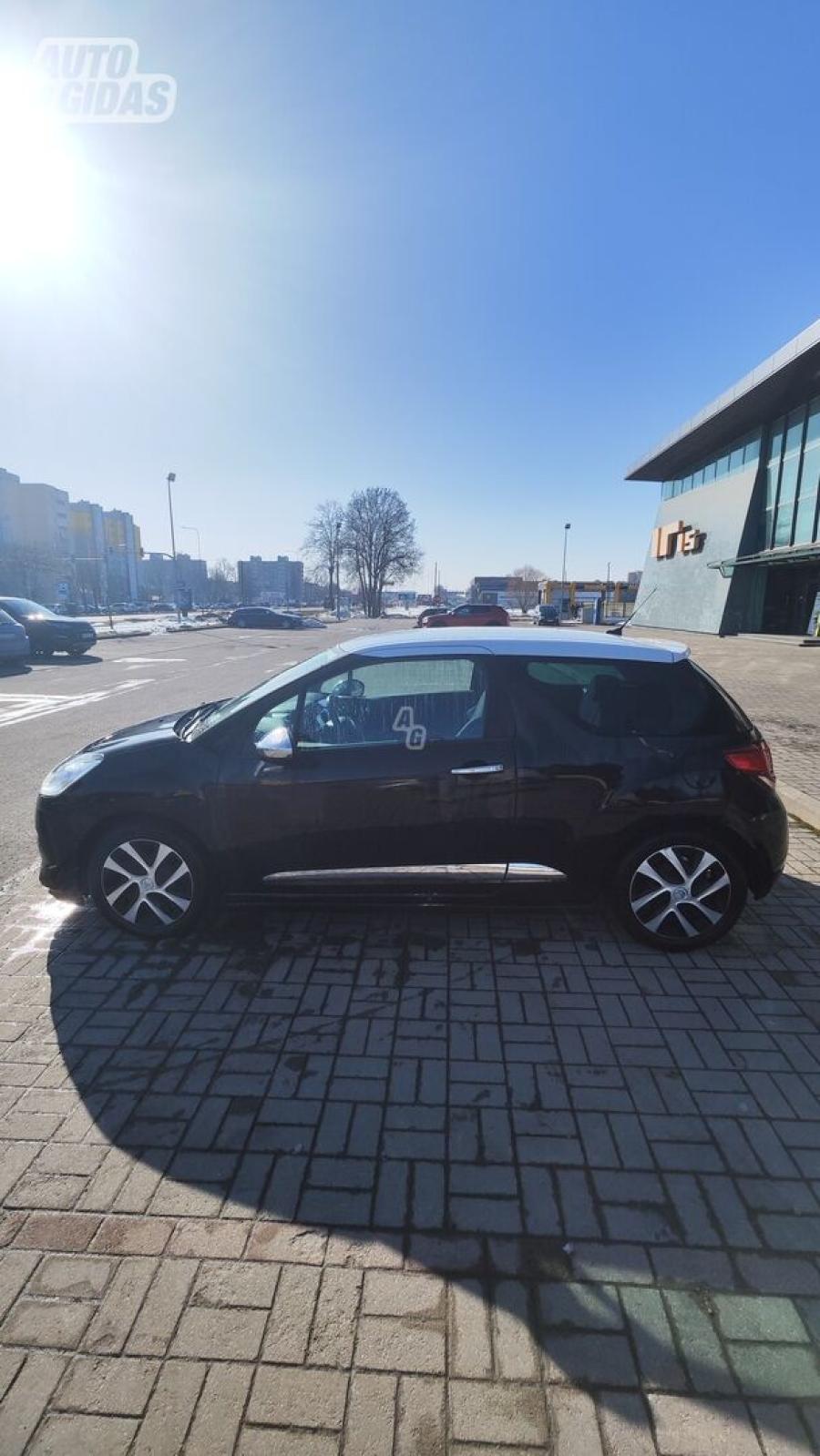Black Citroen DS3 2011 in Siauliai, with an engine capacity of 1.60 L and mileage of 236 thousand km for 2999 €, photo 5 on AUTOMOTO.COM.LV