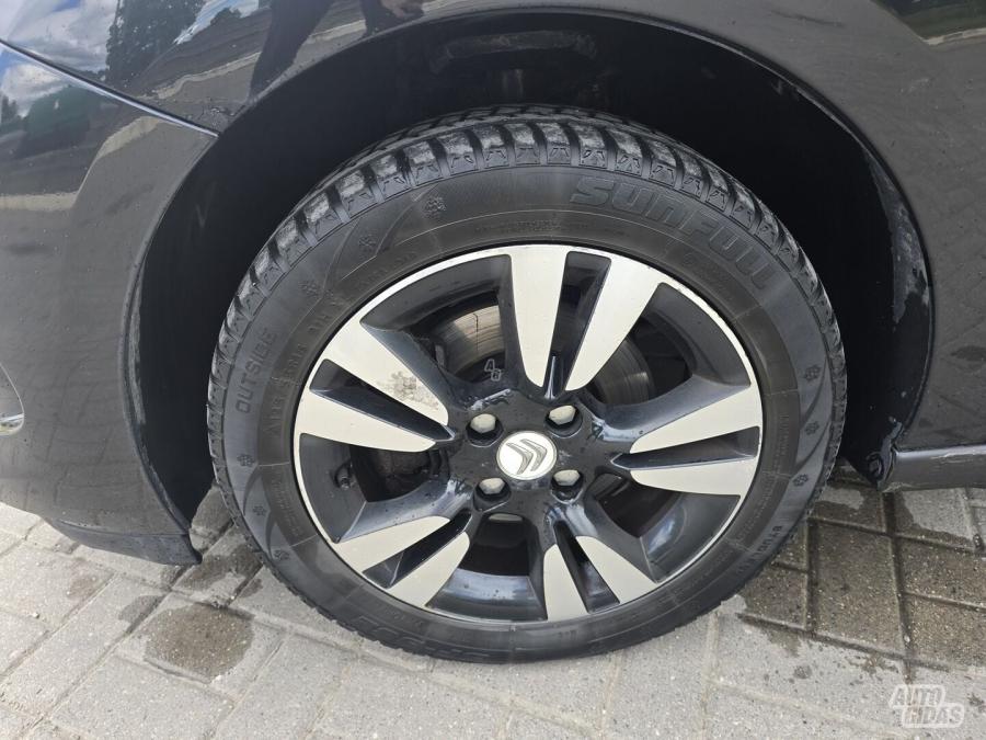 Melns Citroen DS3 2011 Šauļi, ar dzinēja tilpumu 1.60 L un nobraukumu 240 tūkst. km par 2150 €, foto 14 vietnē AUTOMOTO.COM.LV