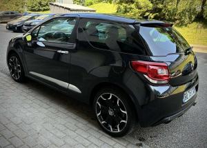 Black Citroen DS3 2011 in Vilnius, with an engine capacity of 1.60 L and mileage of 303 thousand km for 2650 €, photo 7 on AUTOMOTO.COM.LV