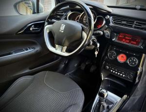 Black Citroen DS3 2011 in Vilnius, with an engine capacity of 1.60 L and mileage of 303 thousand km for 2650 €, photo 11 on AUTOMOTO.COM.LV