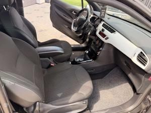 Melns Citroen DS3 2011 Viļņa, ar dzinēja tilpumu 1.60 L un nobraukumu 245 tūkst. km par 2200 €, foto 11 vietnē AUTOMOTO.COM.LV