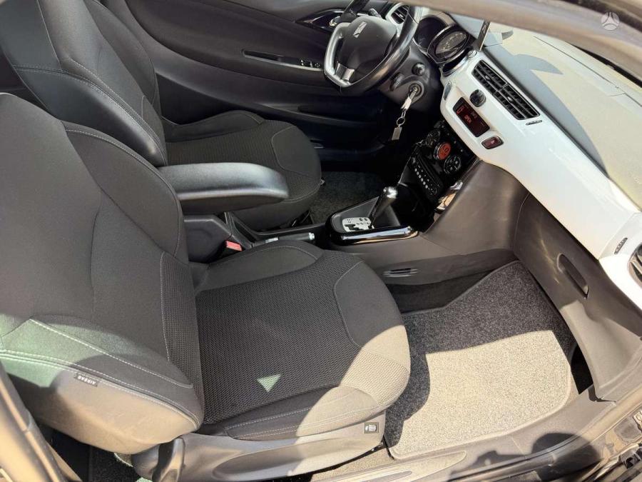 Melns Citroen DS3 2011 Viļņa, ar dzinēja tilpumu 1.60 L un nobraukumu 245 tūkst. km par 2200 €, foto 13 vietnē AUTOMOTO.COM.LV