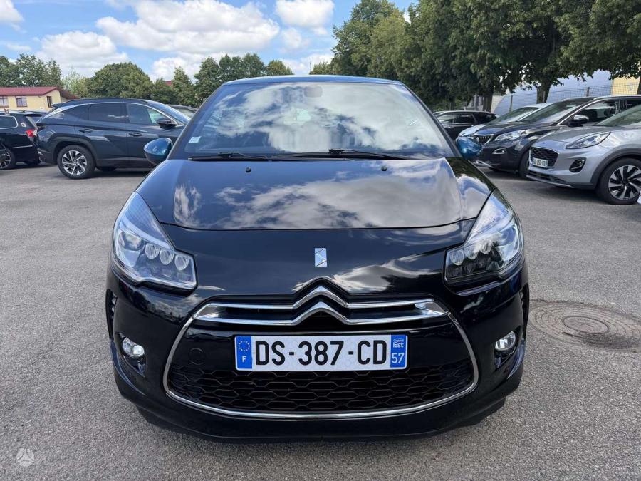 Black Citroen DS3 2015 in Taurage, with an engine capacity of 1.20 L and mileage of 92 thousand km for 3900 €, photo 4 on AUTOMOTO.COM.LV