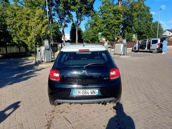 Black Citroen DS3 2016 in Taurage, with an engine capacity of 1.20 L and mileage of 110 thousand km for 3800 €, photo 3 on AUTOMOTO.COM.LV