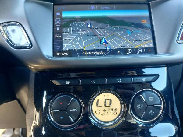 Black Citroen DS3 2016 in Taurage, with an engine capacity of 1.20 L and mileage of 110 thousand km for 3800 €, photo 7 on AUTOMOTO.COM.LV