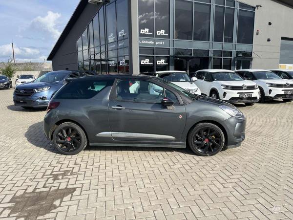 Citroen DS3 2016 in Taurage on AUTOMOTO.COM.LV Grey Citroen DS3 2016 in Taurage, with an engine capacity of 1.60 L and mileage of 78 thousand km for 4300 €, photo 4 on AUTOMOTO.COM.LV
