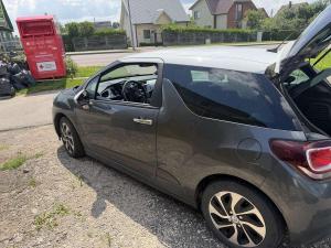 Pelēks Citroen DS3 2013 Vievis, ar dzinēja tilpumu 1.40 L un nobraukumu 350 tūkst. km par 3200 €, foto 3 vietnē AUTOMOTO.COM.LV