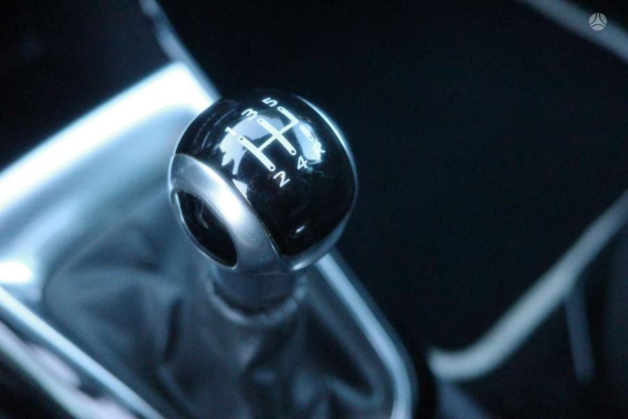Pelēks Citroen DS3 2014 Kauņa, ar dzinēja tilpumu 1.20 L un nobraukumu 168 tūkst. km par 2899 €, foto 13 vietnē AUTOMOTO.COM.LV