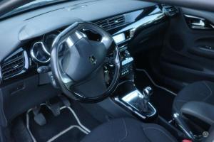 Pelēks Citroen DS3 2014 Kauņa, ar dzinēja tilpumu 1.20 L un nobraukumu 168 tūkst. km par 2899 €, foto 15 vietnē AUTOMOTO.COM.LV