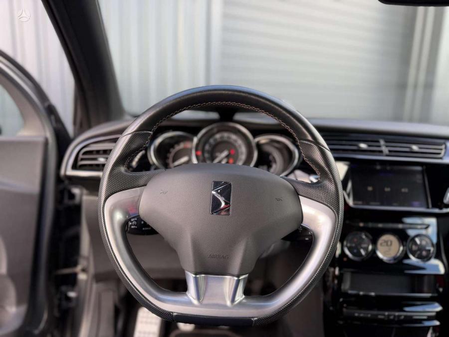 Pelēks Citroen DS3 2017 Kauņa, ar dzinēja tilpumu 1.20 L un nobraukumu 145 tūkst. km par 4800 €, foto 14 vietnē AUTOMOTO.COM.LV