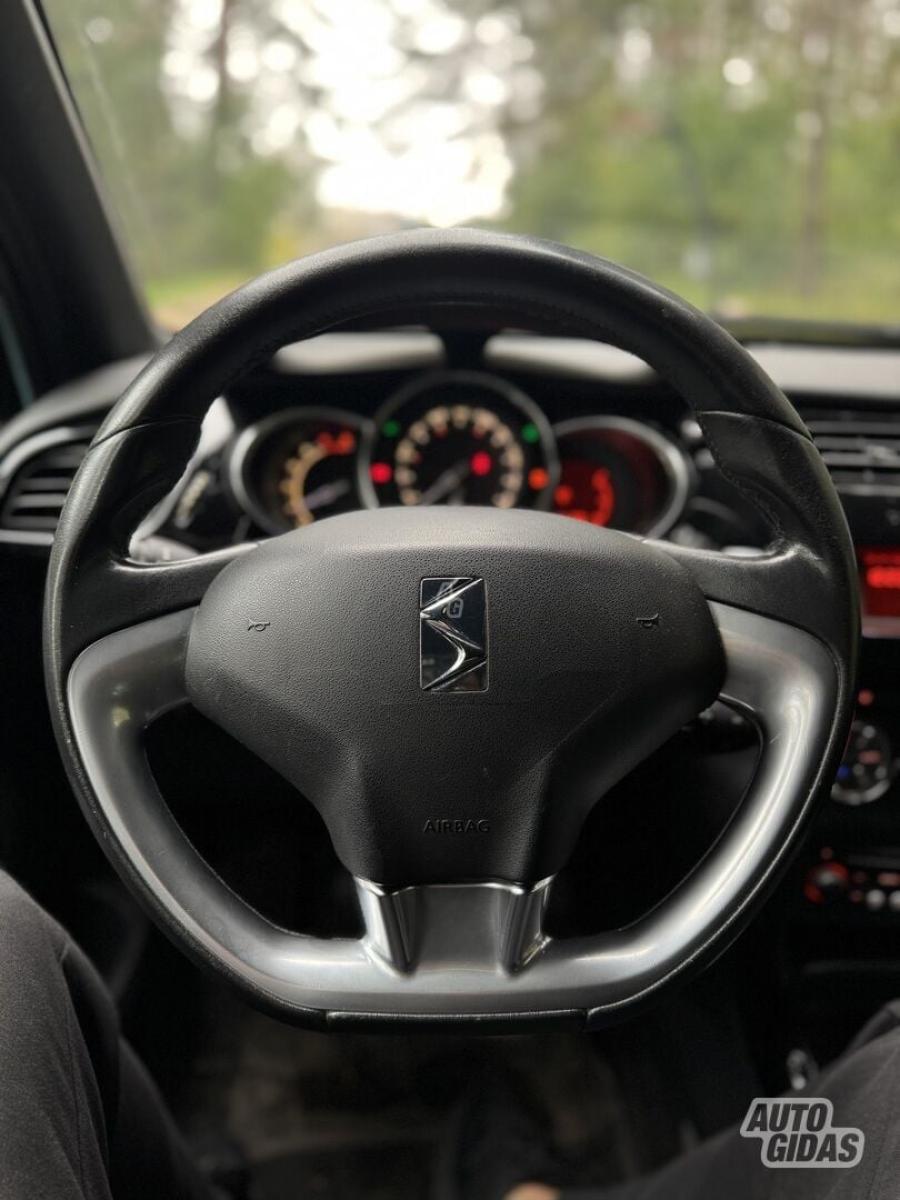 Citroen DS3 2011 in Vilnius, with an engine capacity of 1.60 L and mileage of 230 thousand km for 1550 €, photo 9 on AUTOMOTO.COM.LV