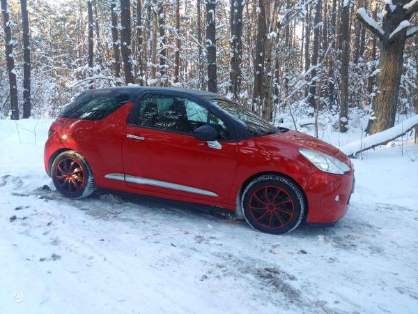 Sarkans Citroen DS3 2011 Viļņa, ar dzinēja tilpumu 1.60 L un nobraukumu 225 tūkst. km par 3400 €, foto 2 vietnē AUTOMOTO.COM.LV