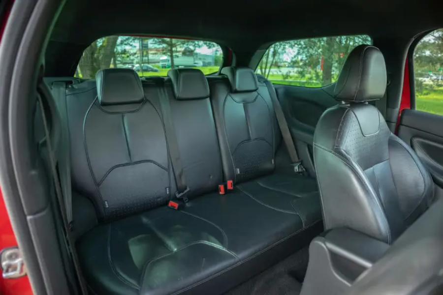 Sarkans Citroen DS3 2010 Liepāja, ar dzinēja tilpumu 1.60 L un nobraukumu 289 tūkst. km par 4500 €, foto 11 vietnē AUTOMOTO.COM.LV