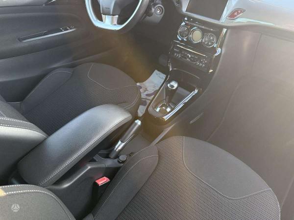 Violets Citroen DS3 2014 Šilutė, ar dzinēja tilpumu 1.20 L un nobraukumu 126 tūkst. km par 5700 €, foto 5 vietnē AUTOMOTO.COM.LV