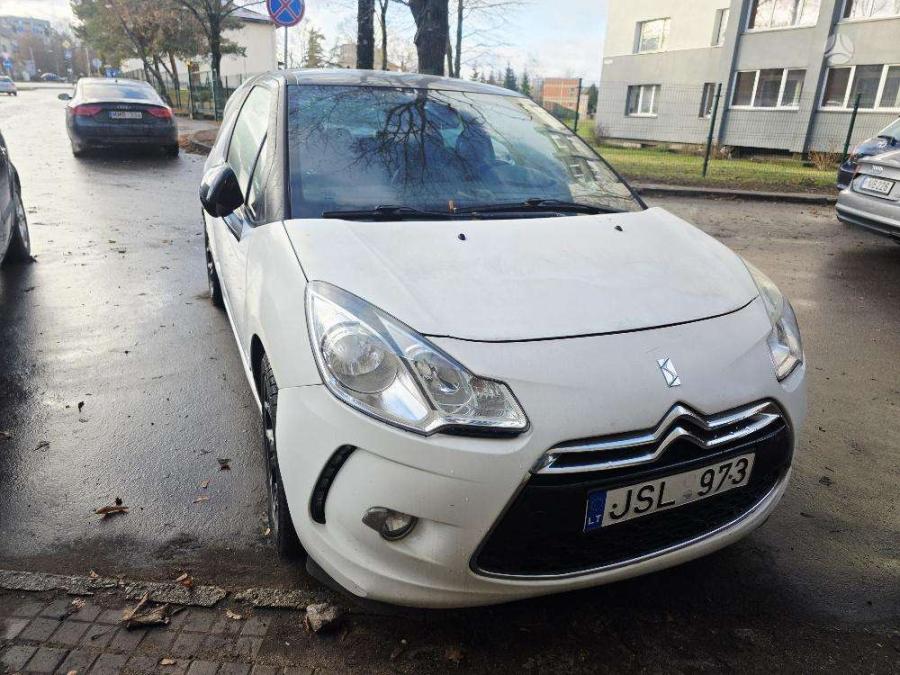 Balts Citroen DS3 2010 Kauņa, ar dzinēja tilpumu 1.60 L un nobraukumu 192 tūkst. km par 1800 €, foto 5 vietnē AUTOMOTO.COM.LV