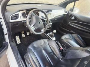 Balts Citroen DS3 2010 Kauņa, ar dzinēja tilpumu 1.60 L un nobraukumu 192 tūkst. km par 1800 €, foto 8 vietnē AUTOMOTO.COM.LV