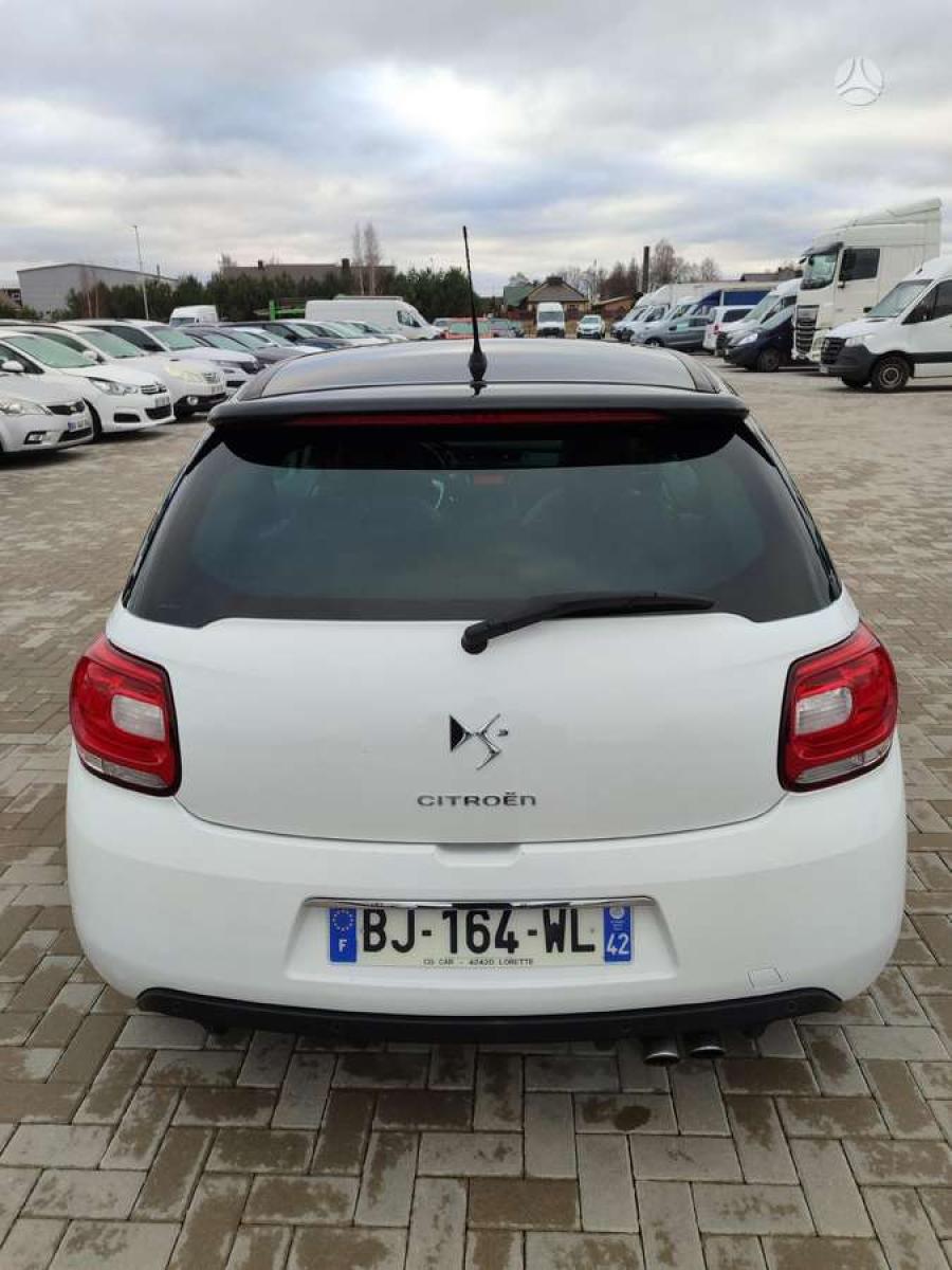 Balts Citroen DS3 2011 Tauragė, ar dzinēja tilpumu 1.60 L un nobraukumu 200 tūkst. km par 2900 €, foto 8 vietnē AUTOMOTO.COM.LV