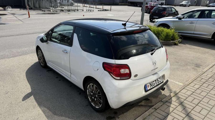 White Citroen DS3 2011 in Kaunas, with an engine capacity of 1.60 L and mileage of 237 thousand km for 2050 €, photo 3 on AUTOMOTO.COM.LV