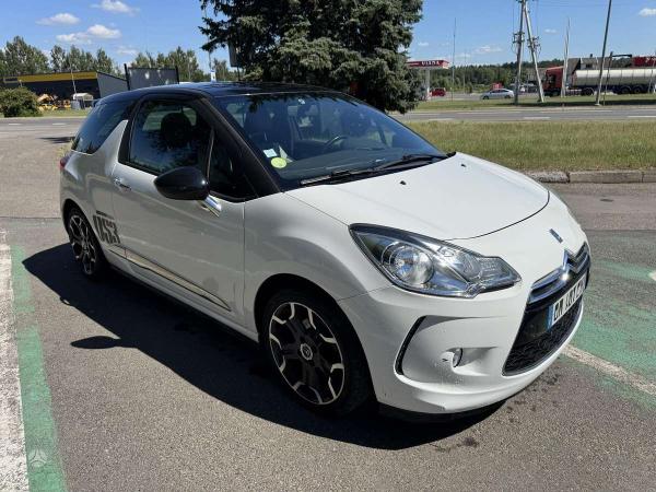 White Citroen DS3 2012 in Taurage, with an engine capacity of 1.56 L and mileage of 217 thousand km for 4300 €, photo 2 on AUTOMOTO.COM.LV