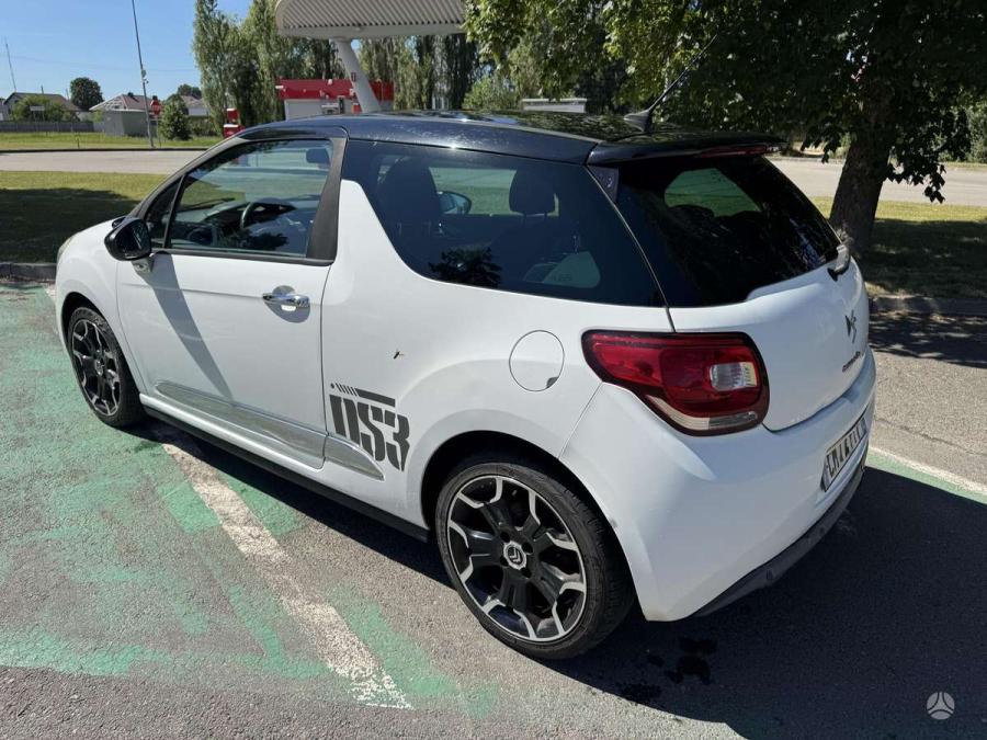 Balts Citroen DS3 2012 Tauragė, ar dzinēja tilpumu 1.56 L un nobraukumu 217 tūkst. km par 4300 €, foto 5 vietnē AUTOMOTO.COM.LV