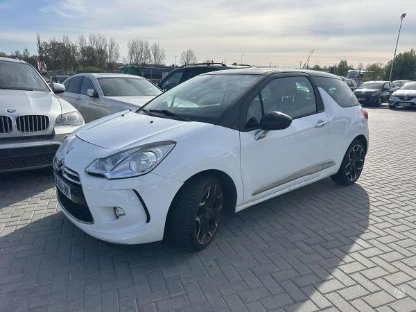 White Citroen DS3 2012 in Taurage, with an engine capacity of 1.60 L and mileage of 195 thousand km for 1350 €, photo 1 on AUTOMOTO.COM.LV