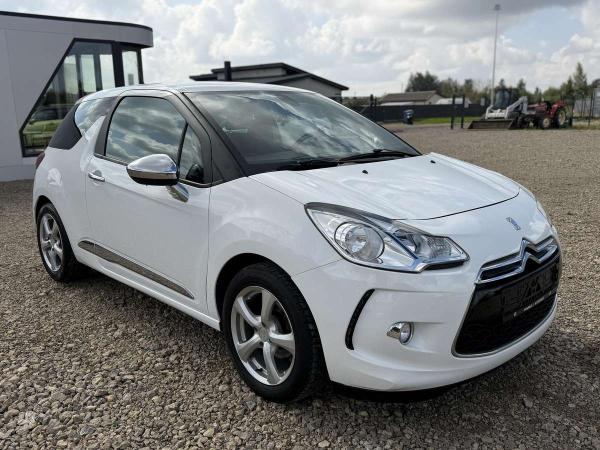 White Citroen DS3 2013 in Siauliai, with an engine capacity of 1.20 L and mileage of 193 thousand km for 2999 €, photo 4 on AUTOMOTO.COM.LV