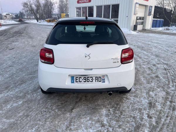 White Citroen DS3 2016 in Taurage, with an engine capacity of 1.20 L and mileage of 101 thousand km for 4200 €, photo 6 on AUTOMOTO.COM.LV