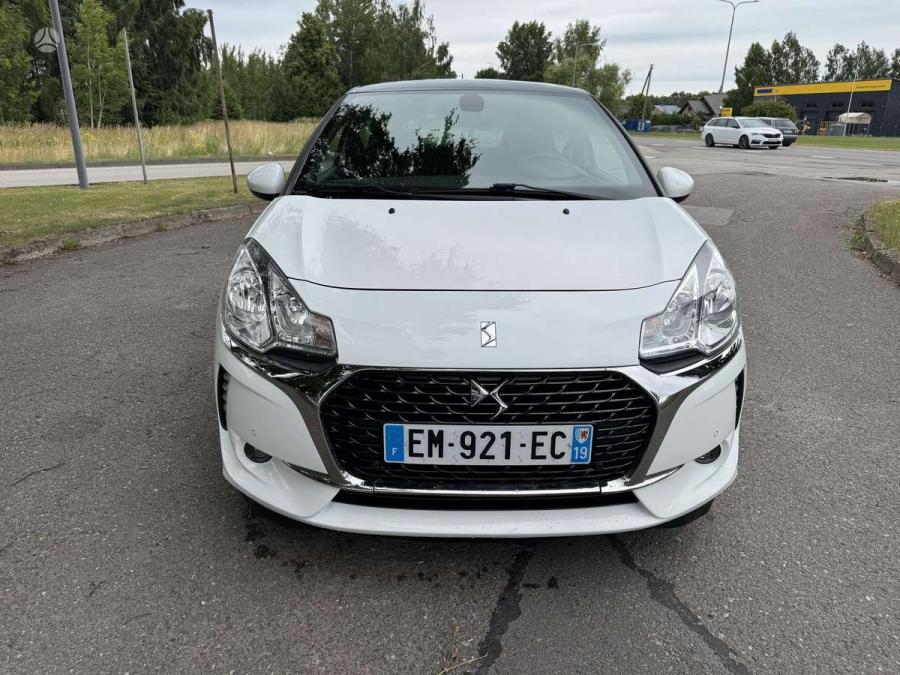 White Citroen DS3 2017 in Taurage, with an engine capacity of 1.20 L and mileage of 112 thousand km for 4900 €, photo 3 on AUTOMOTO.COM.LV