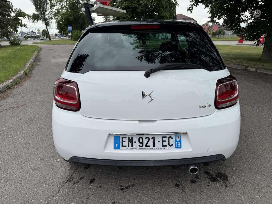 White Citroen DS3 2017 in Taurage, with an engine capacity of 1.20 L and mileage of 112 thousand km for 4900 €, photo 6 on AUTOMOTO.COM.LV