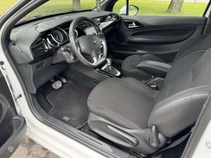 White Citroen DS3 2017 in Taurage, with an engine capacity of 1.20 L and mileage of 112 thousand km for 4900 €, photo 8 on AUTOMOTO.COM.LV