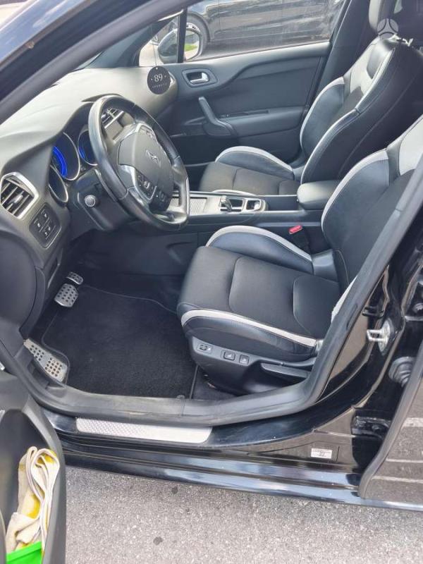 Melns Citroen DS4 2011 Marijampole, ar dzinēja tilpumu 1.56 L un nobraukumu 220 tūkst. km par 4700 €, foto 10 vietnē AUTOMOTO.COM.LV