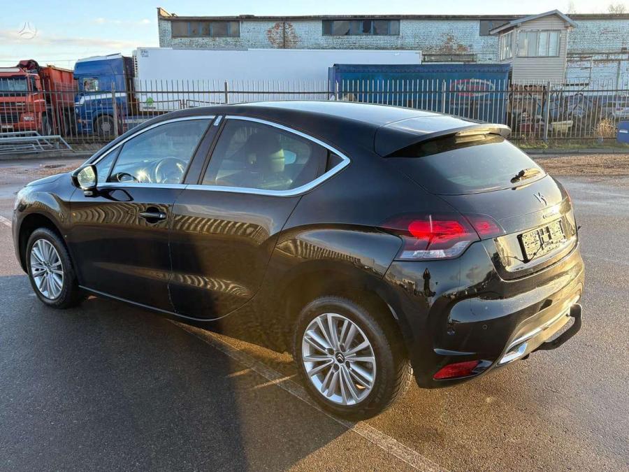 Melns Citroen DS4 2012 Marijampole, ar dzinēja tilpumu 1.56 L un nobraukumu 192 tūkst. km par 4100 €, foto 8 vietnē AUTOMOTO.COM.LV