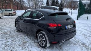 Melns Citroen DS4 2012 Tallina, ar dzinēja tilpumu 1.60 L un nobraukumu 185 tūkst. km par 5990 €, foto 5 vietnē AUTOMOTO.COM.LV